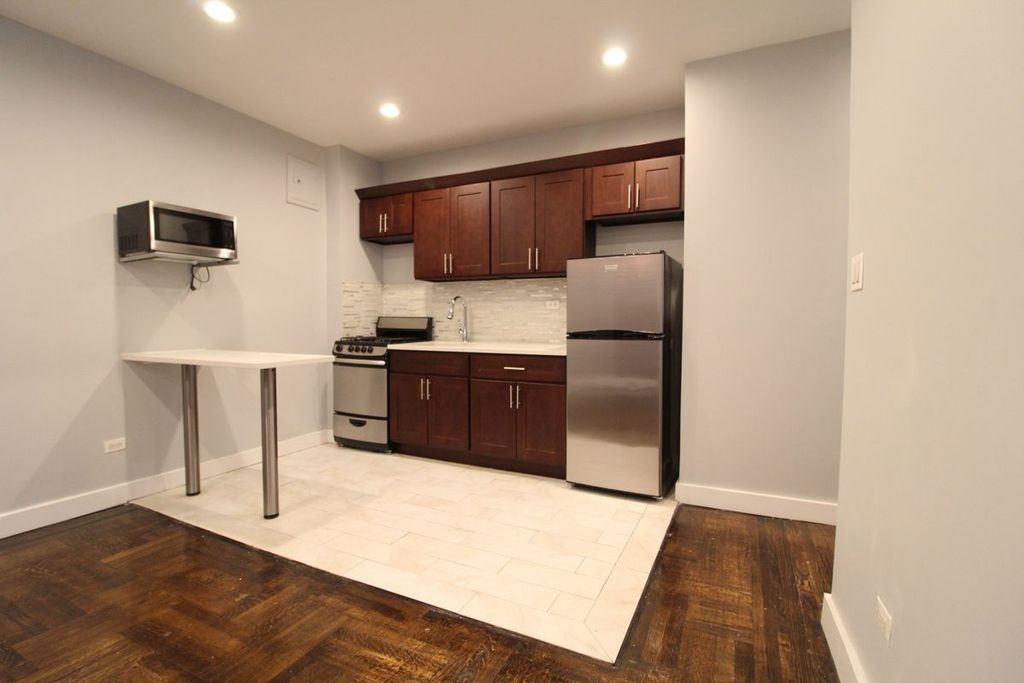 31 W Mosholu Pkwy N #5E, Bronx, NY 10467 - See Est. Value, Schools & More