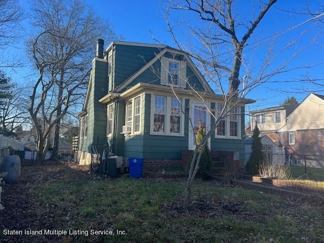 62 Todt Hill Rd, Staten Island, NY 10314 - See Est. Value, Schools & More