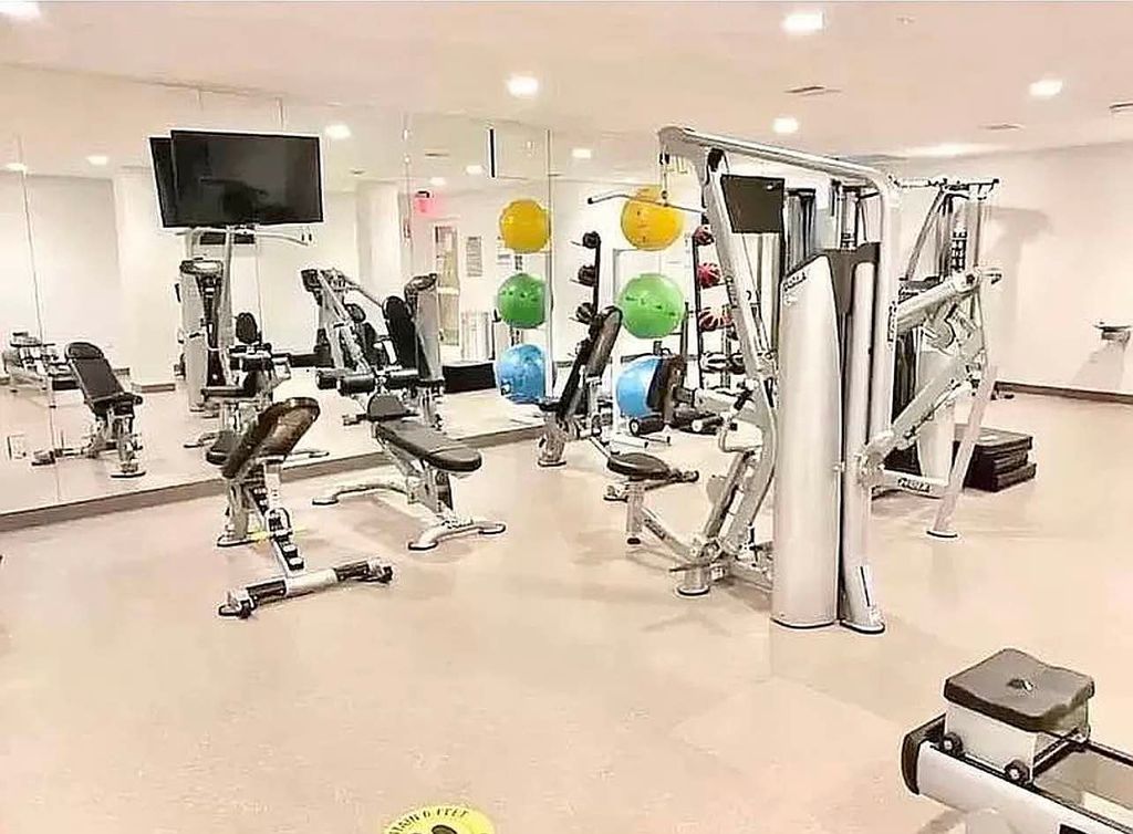 24510 Grand Central Pkwy #3L, Bellerose, NY 11426 - See Est. Value ...