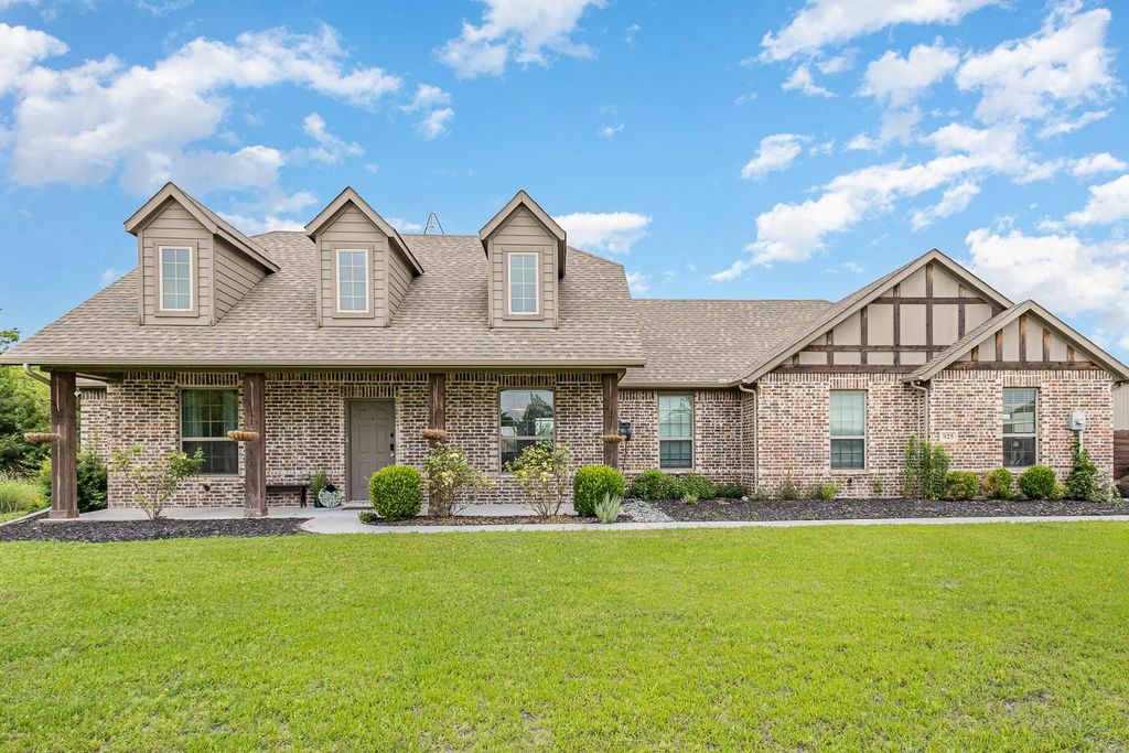 925 Lester Burt Rd, Farmersville, TX 75442 | MLS# 20626034 | Trulia