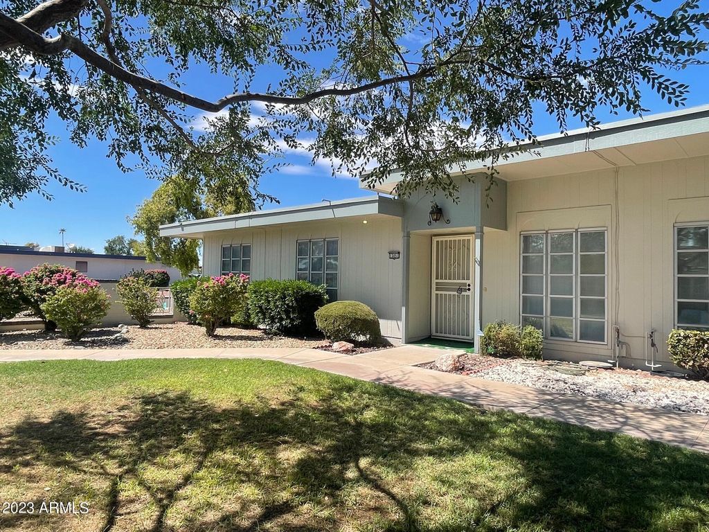 13051 N 100th Ave Sun City Az 85351 See Est Value Schools And More