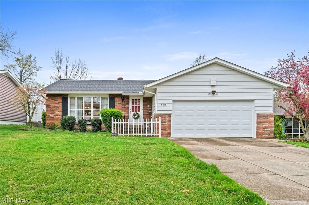 4618 Telhurst Rd, South Euclid, OH 44121 - See Est. Value, Schools & More