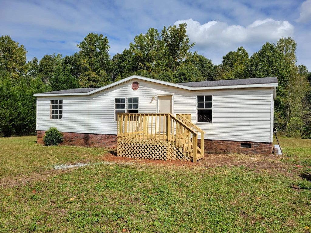 1509 Leonards Fork Church Rd, Lincolnton, NC 28092 - See Est. Value ...