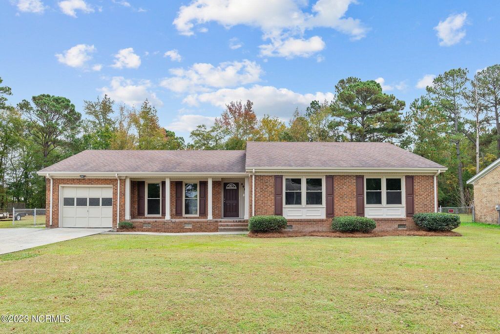 205 Pearl Drive, Greenville, NC 27834 - See Est. Value, Schools & More