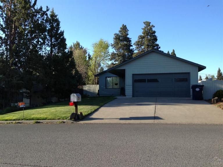 437 NE Seward Ave, Bend, OR 97701 - See Est. Value, Schools & More