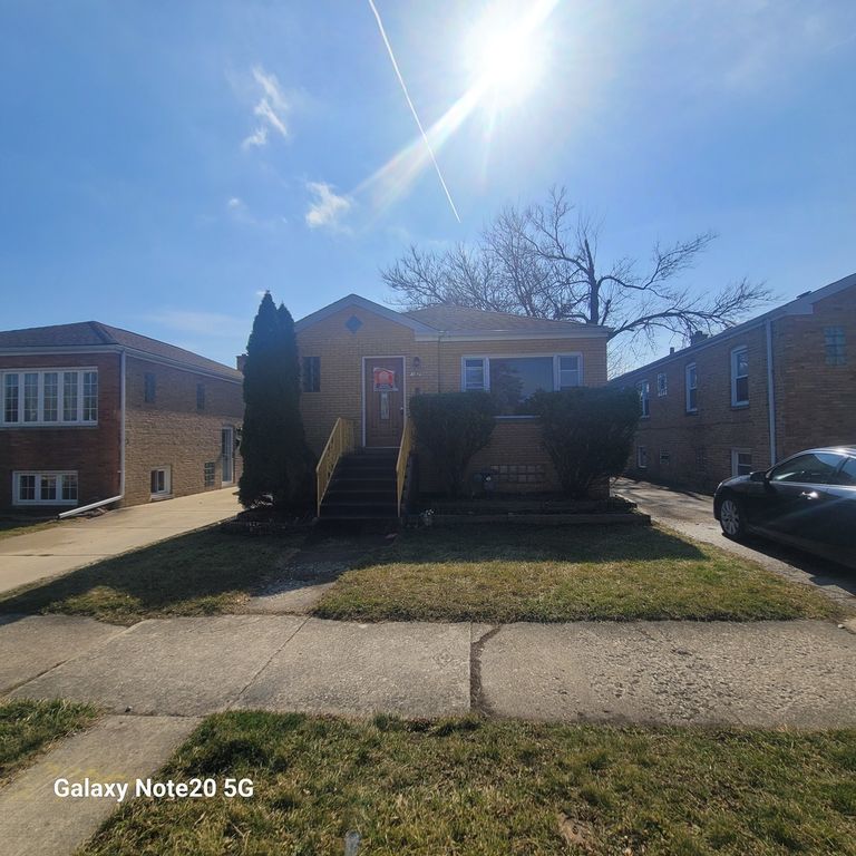 6829 43rd St, Berwyn, IL 60402 | Trulia
