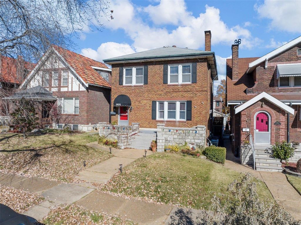 3833 Bowen St, Saint Louis, MO 63116 - See Est. Value, Schools & More