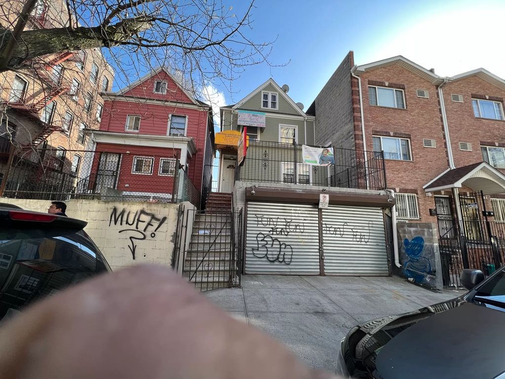 60 Buchanan Pl #1, Bronx, NY 10453 | Trulia