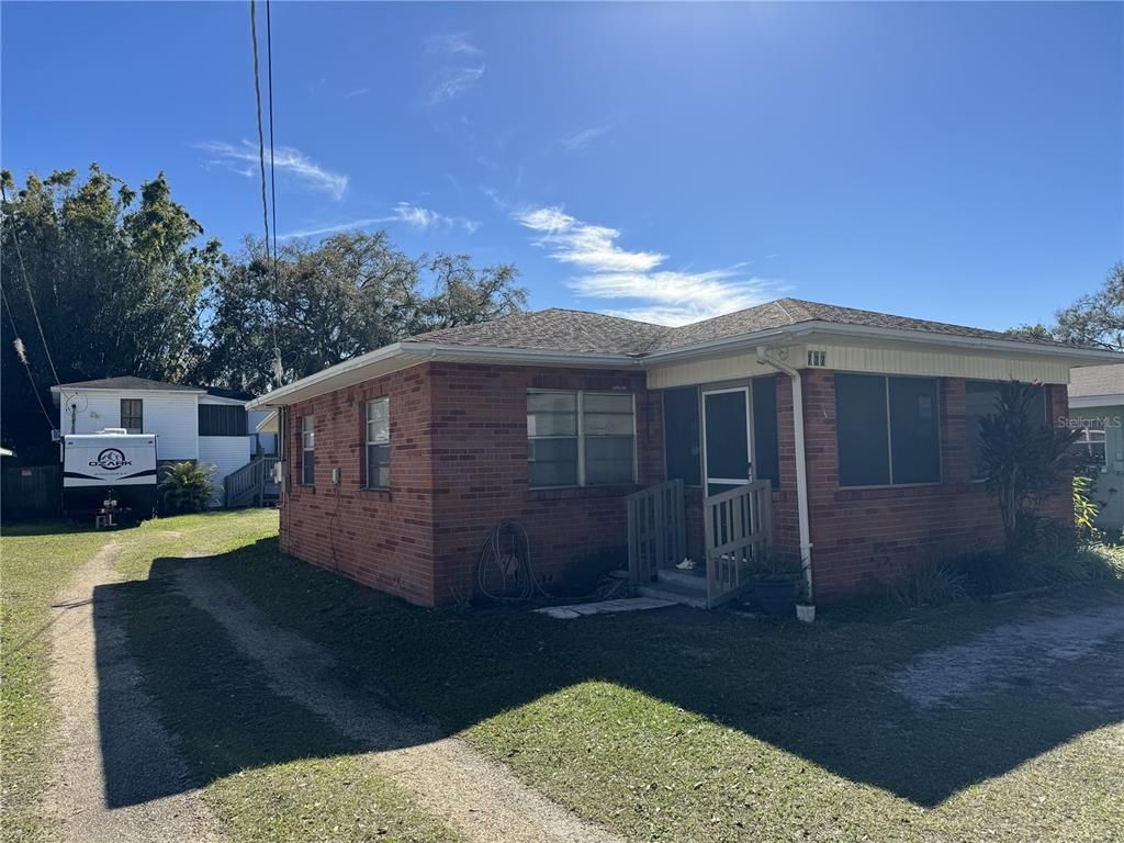 727 Sunset Ave, Auburndale, FL 33823 - See Est. Value, Schools & More