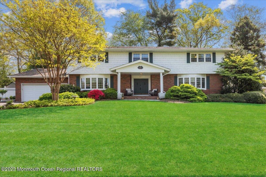 601 Duchess Court, Toms River, NJ 08753 - See Est. Value, Schools & More