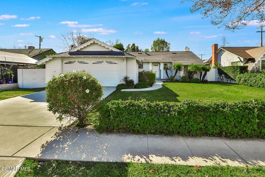 21000 Strathern St, Canoga Park, CA 91304 - See Est. Value, Schools & More