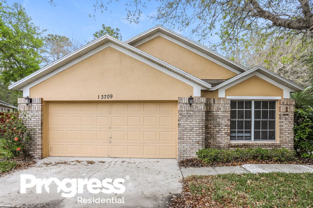 13709 Valleybrooke Ln, Orlando, FL 32826 - See Est. Value, Schools & More