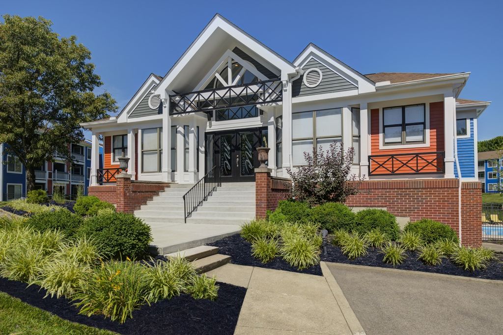 10135 Crossing Dr #175, Cincinnati, OH 45241 - See Est. Value, Schools ...