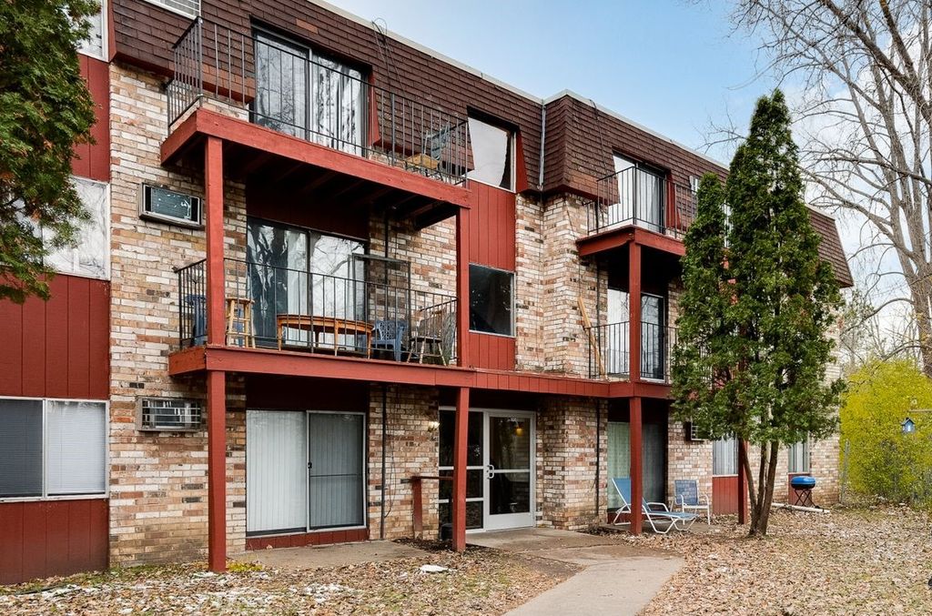 1841 Magnolia Ave E #8aa6cbc50, Saint Paul, MN 55119 - See Est. Value ...