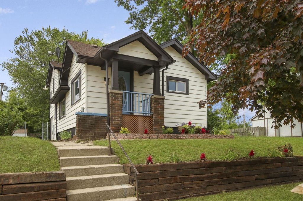 2426 Shoop STREET, Racine, WI 53404 | Trulia