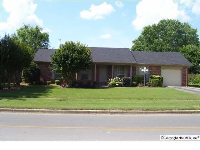 1610 8th St SW, Decatur, AL 35601 - See Est. Value, Schools & More