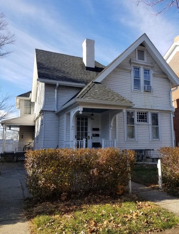 907 Center St #1, Bethlehem, PA 18018 - See Est. Value, Schools & More