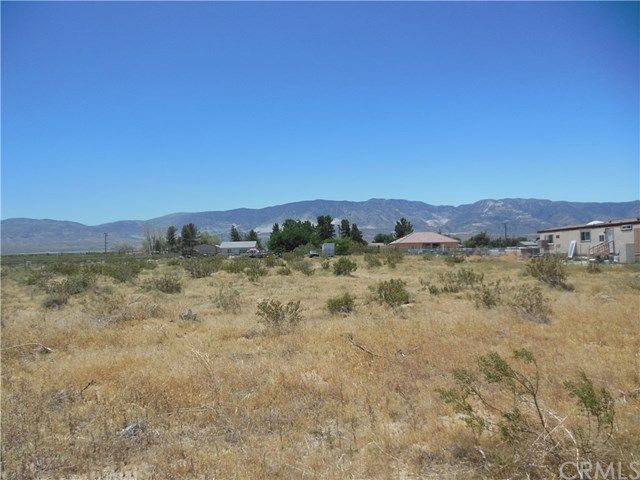 4493 Old Woman Springs Rd, Lucerne Valley, CA 92356 | Trulia