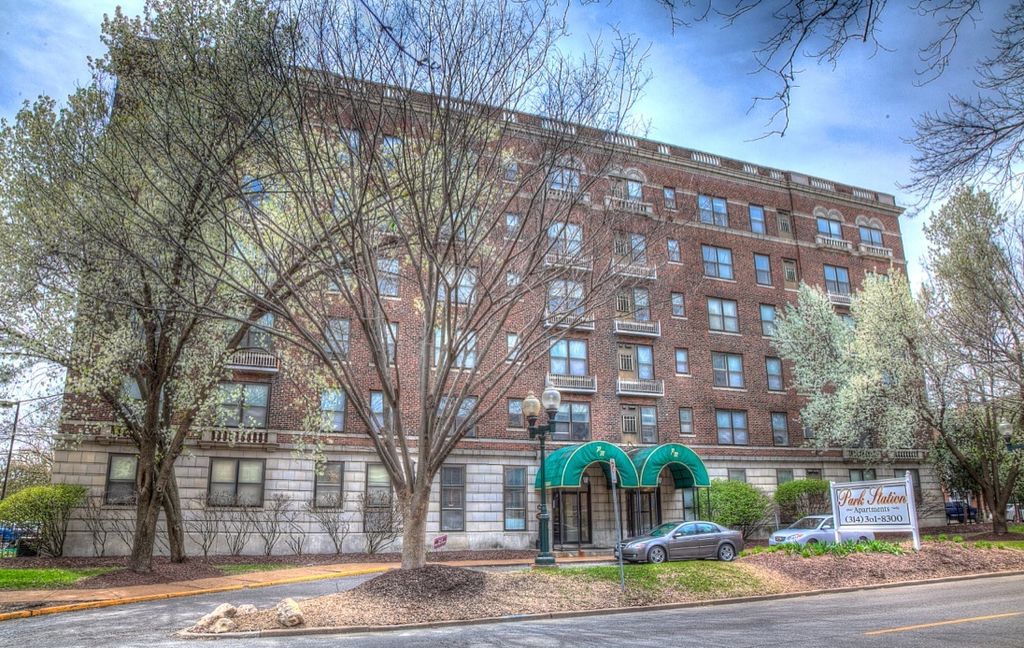 5560 Pershing Ave, Saint Louis, MO 63112 - See Est. Value, Schools & More