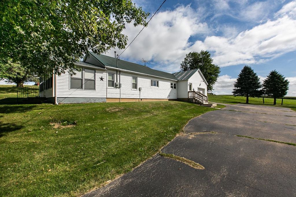 318 Bernard Rd, Bernard, IA 52032 | Trulia