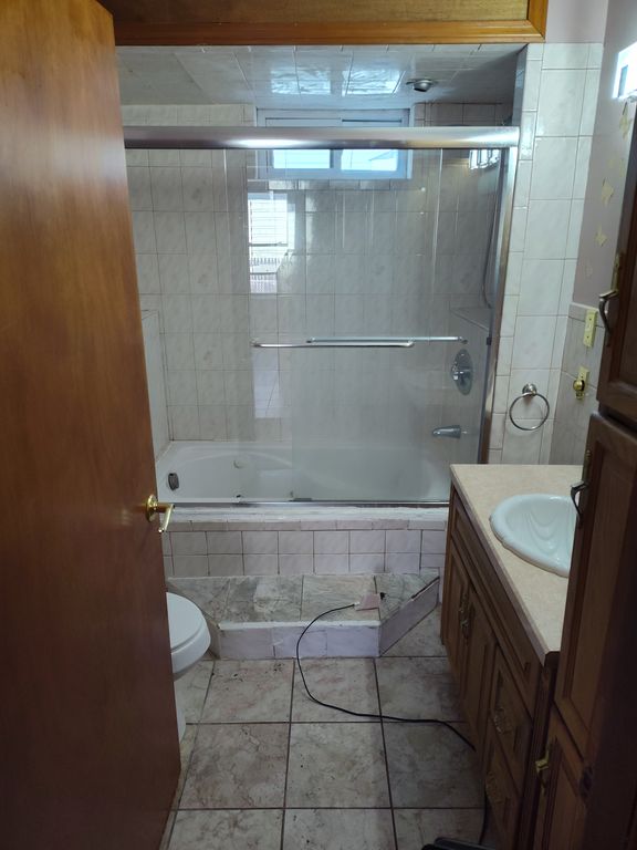 70 Georgia Ave #1, Providence, RI 02905 - Trulia | Trulia