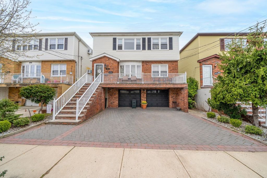 146 North St, Bayonne, NJ 07002 - See Est. Value, Schools & More