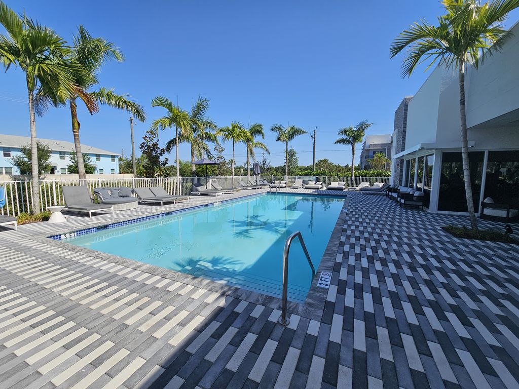 400 SE Central Pkwy #410-1409, Stuart, FL 34994 - See Est. Value ...