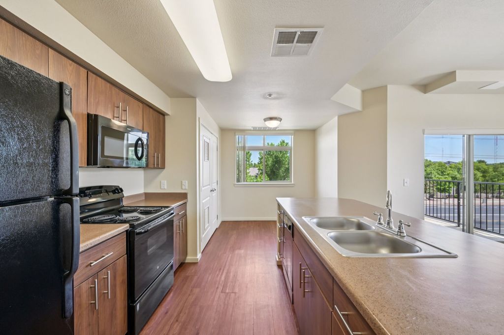 4980 Copper Springs Vw #E107, Colorado Springs, CO 80916 | Trulia