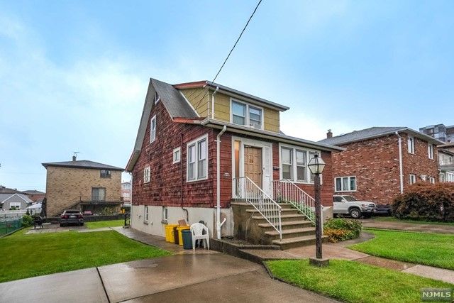 476 Park Ave, Fairview, NJ 07022 | Trulia