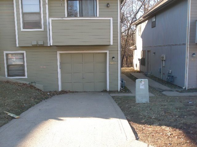 7804 N Camden Ave, Kansas City, MO 64151 | Trulia