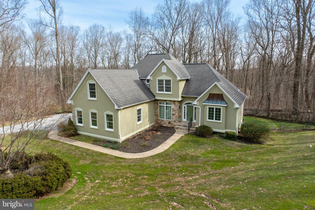 15 Ryan Ln, Honey Brook, PA 19344 - See Est. Value, Schools & More