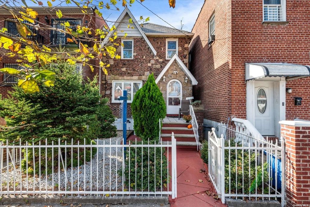 25-36 82nd Street, East Elmhurst, NY 11370 | Trulia