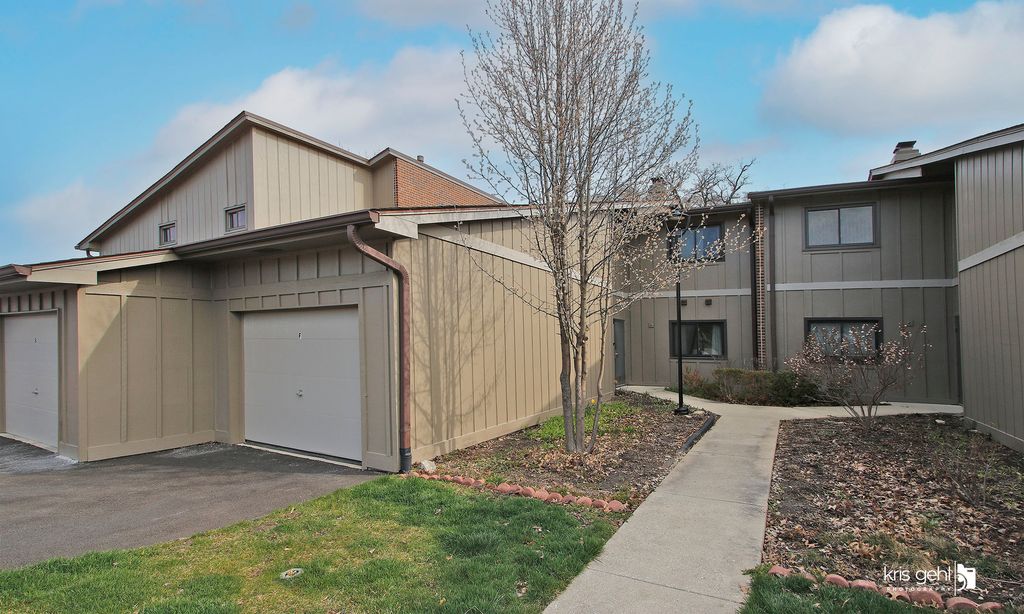 29W391 Emerald Green Dr #32-E, Warrenville, IL 60555 - See Est. Value ...