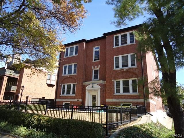 116 N Central Ave #1N, Clayton, MO 63105 - See Est. Value, Schools & More