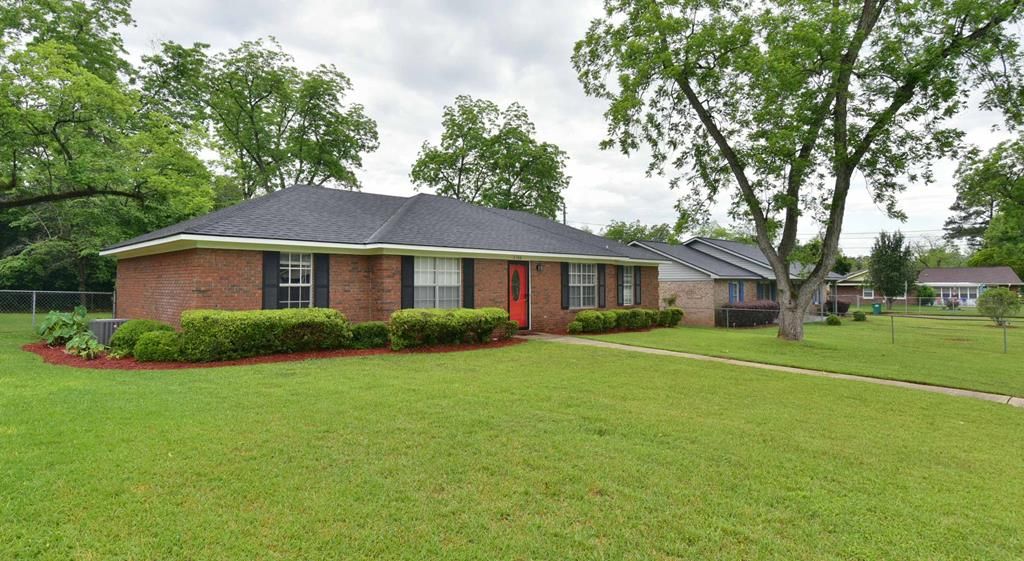 2106 Techwood Dr, Albany, GA 31707 | Trulia