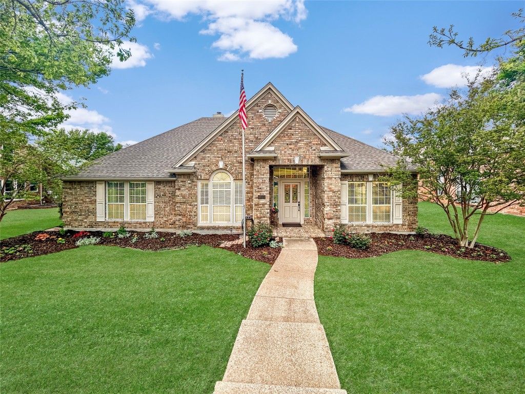 6613 Barclay Ln, Garland, TX 75044 - See Est. Value, Schools & More