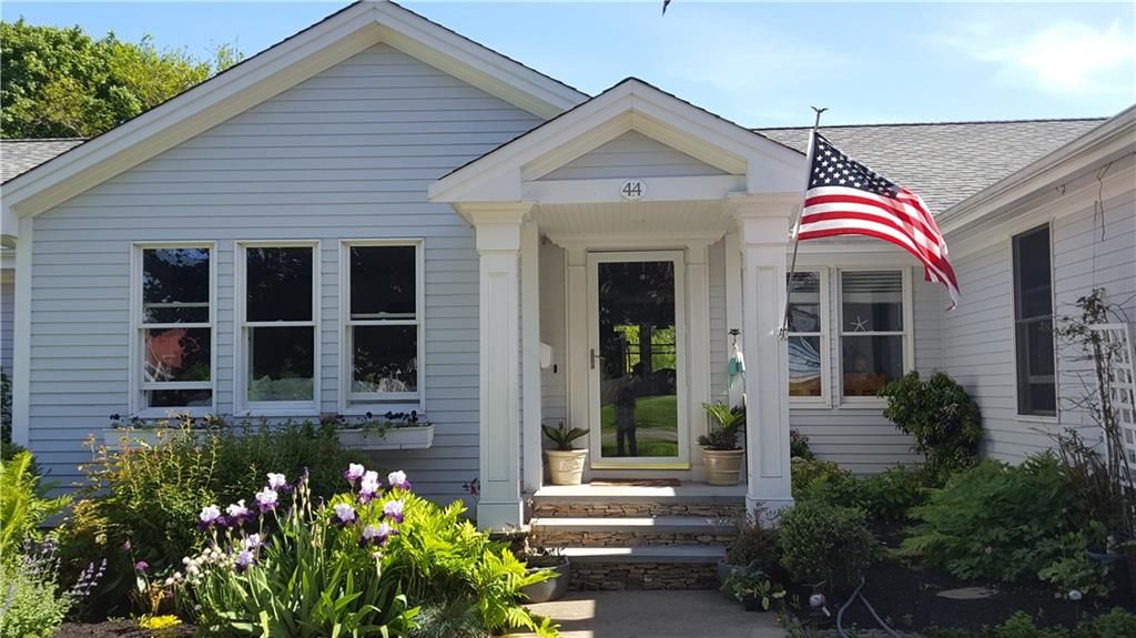 44 Harrison Ave, Newport, RI 02840 - See Est. Value, Schools & More