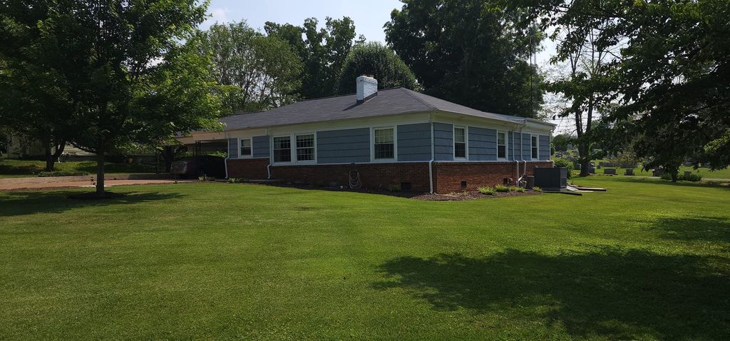 106 Springer Dr, Lawrenceburg, TN 38464 - See Est. Value, Schools & More