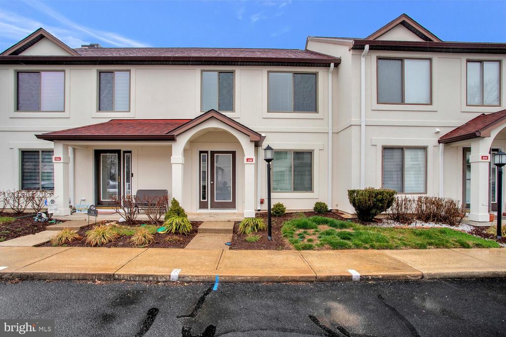 53E Queen Caroline Ct, Chester, MD 21619 - See Est. Value, Schools & More