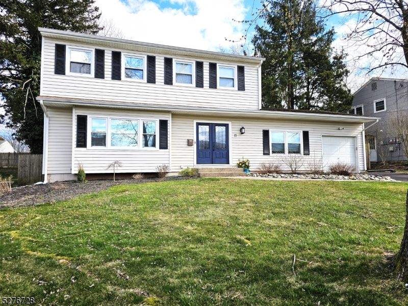 17 Surrey Rd, Somerset, NJ 08873 - See Est. Value, Schools & More