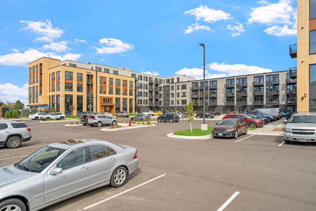Townline Apartments - Minnetonka, MN - Trulia | Trulia