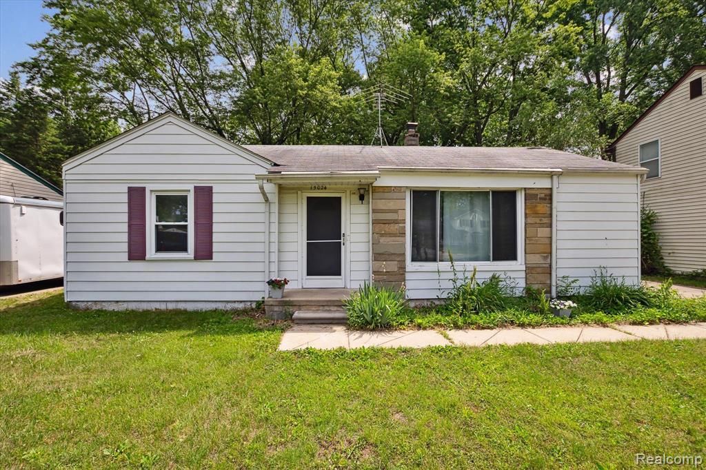 15024 Lyons St, Livonia, MI 48154 | Trulia