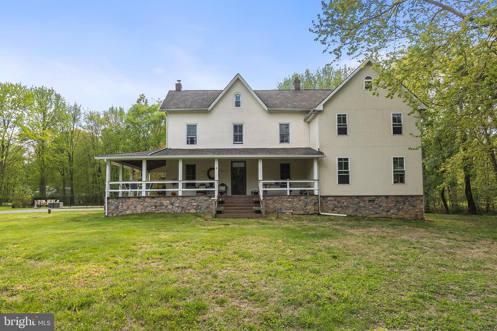 1027 Kirk Rd, Garnet Valley, PA 19060 - See Est. Value, Schools & More