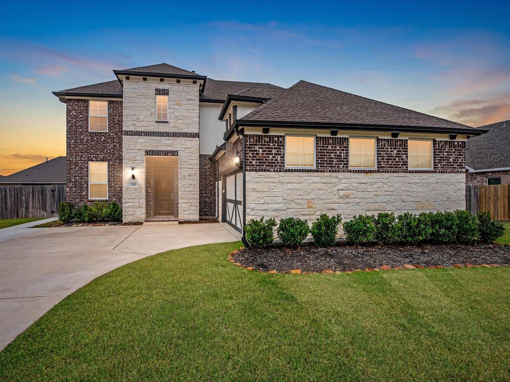 11811 Saint Augustine Dr, Mont Belvieu, TX 77535 | MLS# 44802306 | Trulia