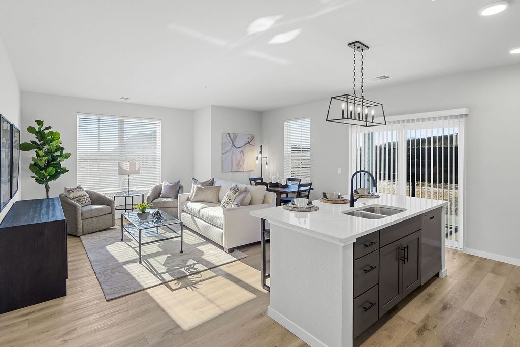 671 Hunters Ct #A1-640-216, Verona, WI 53593 - See Est. Value, Schools ...