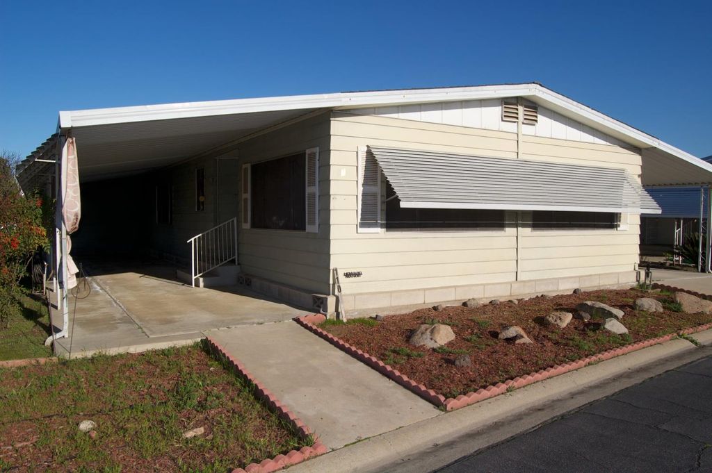 1701 Dinuba Ave, Selma, CA 93662 | MLS# 641959 - Trulia | Trulia