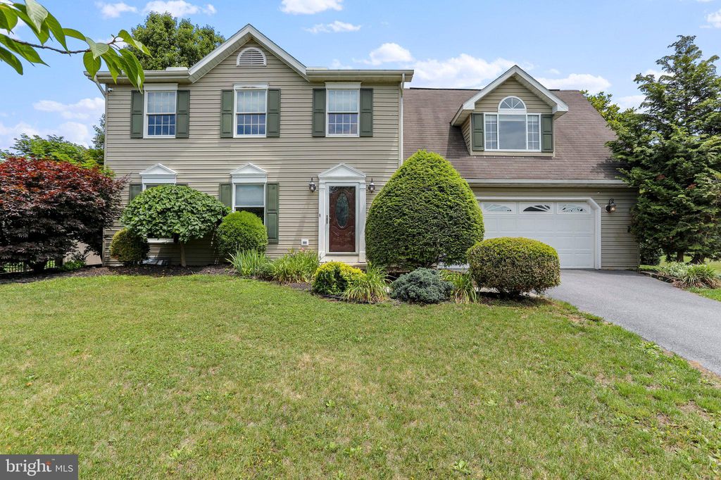 719 Tower Dr, Greencastle, PA 17225 - See Est. Value, Schools & More