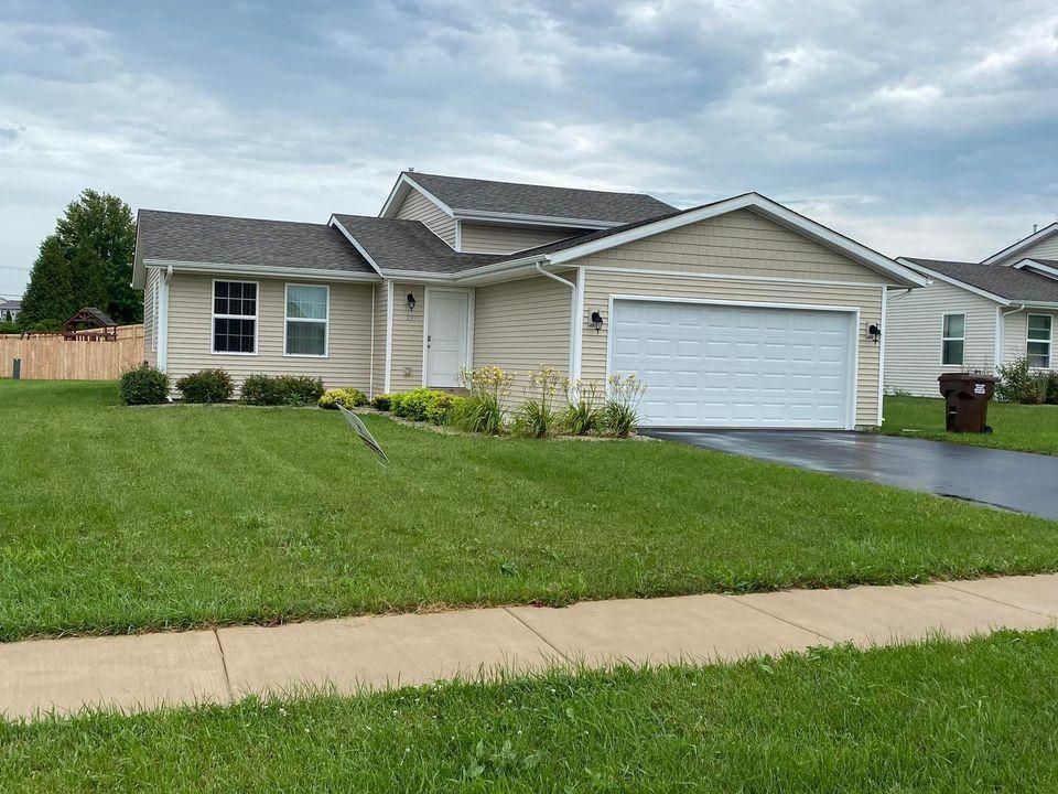 2977 Meadowlark Ln, Machesney Park, IL 61115 - See Est. Value, Schools ...