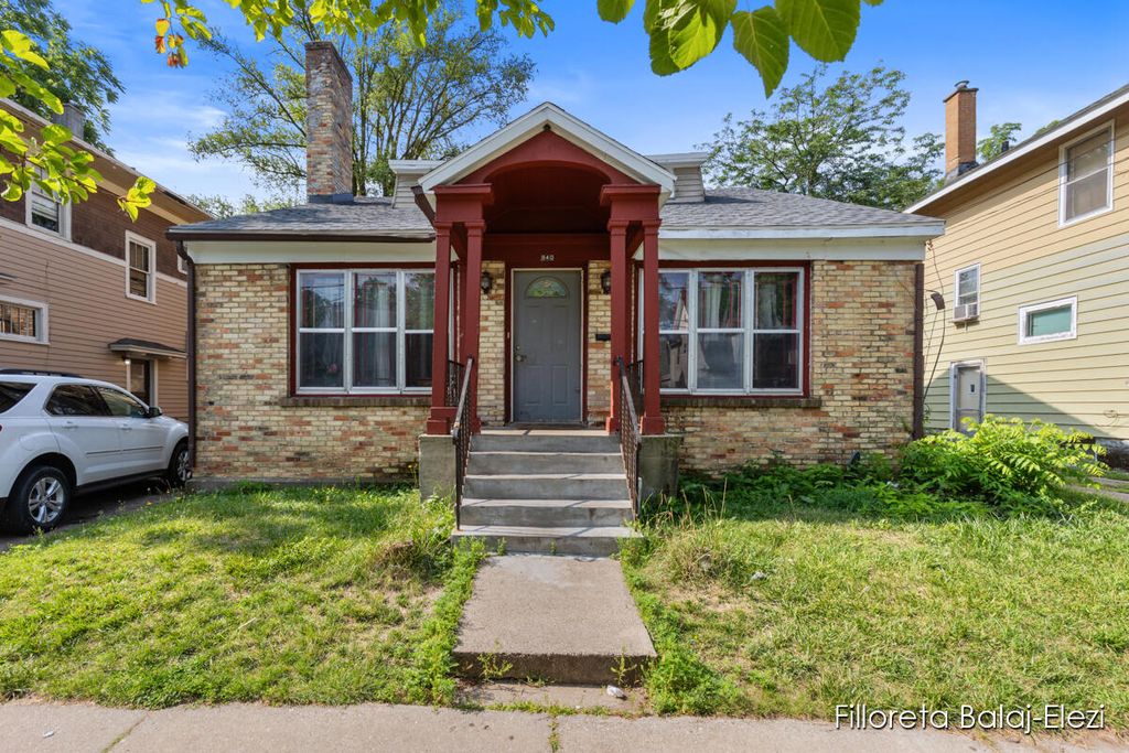 940 Alexander St SE, Grand Rapids, MI 49507 - See Est. Value, Schools ...
