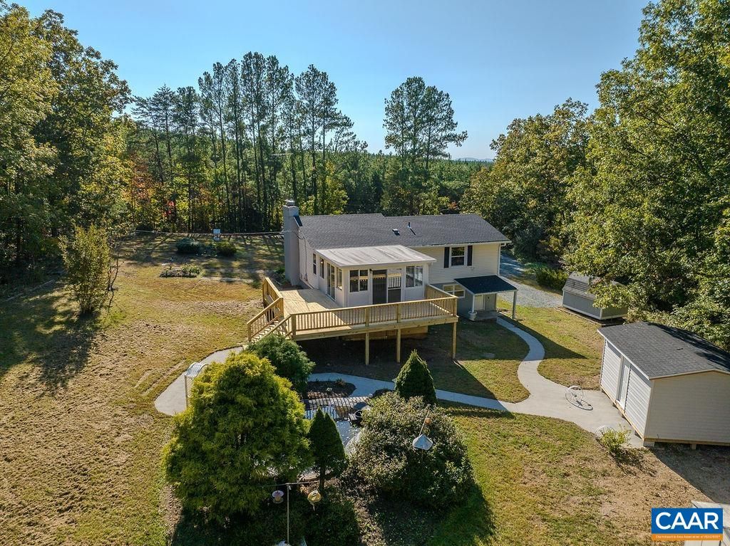 4231 Rolling Rd, Scottsville, VA 24590 - See Est. Value, Schools & More